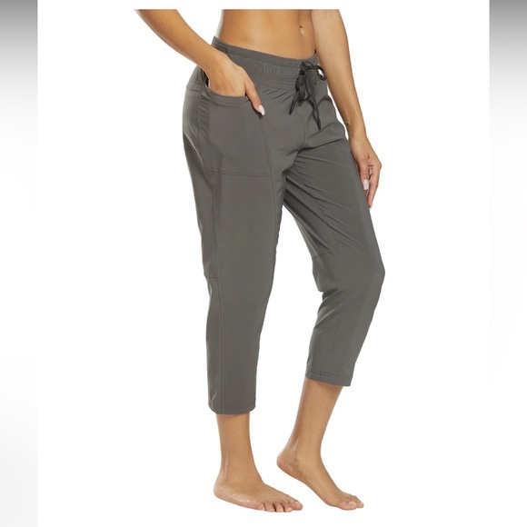 Prana | Pants & Jumpsuits | Prana Leonora Capri | Poshmark